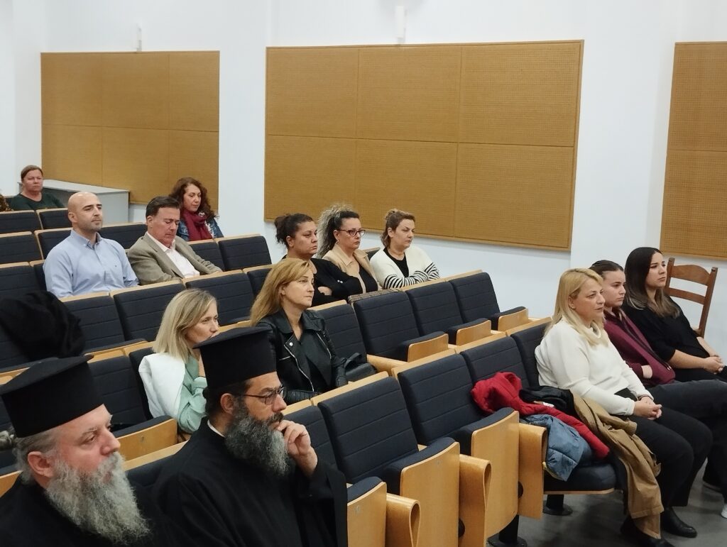 Δεύτερη συνάντηση της Σχολής Γονέων της Ιεράς μας Μητροπόλεως στην πόλη ...